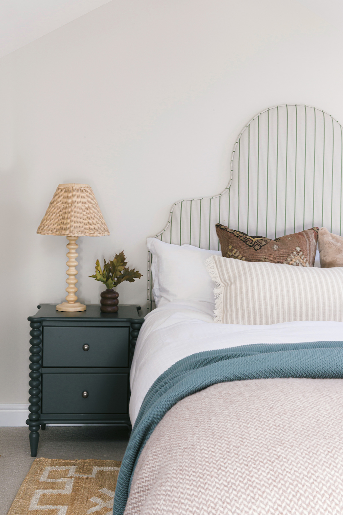 How To Use the 60-30-10 Rule in Interior Design - Design Hunter